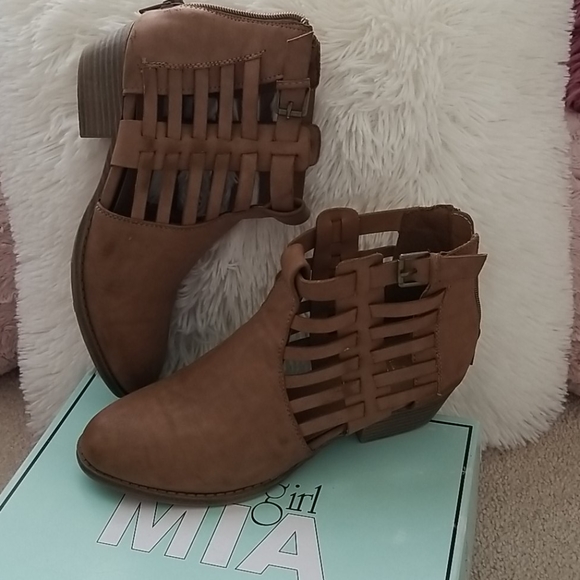 MIA | Shoes | Girls Mia Diana Booties | Poshmark